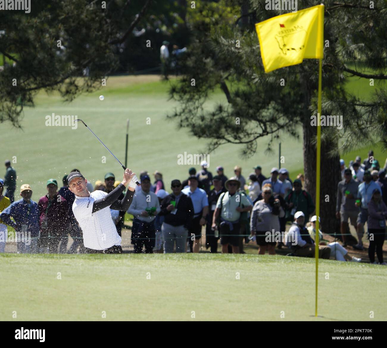 Masters golf flag hi-res stock photography and images - Alamy