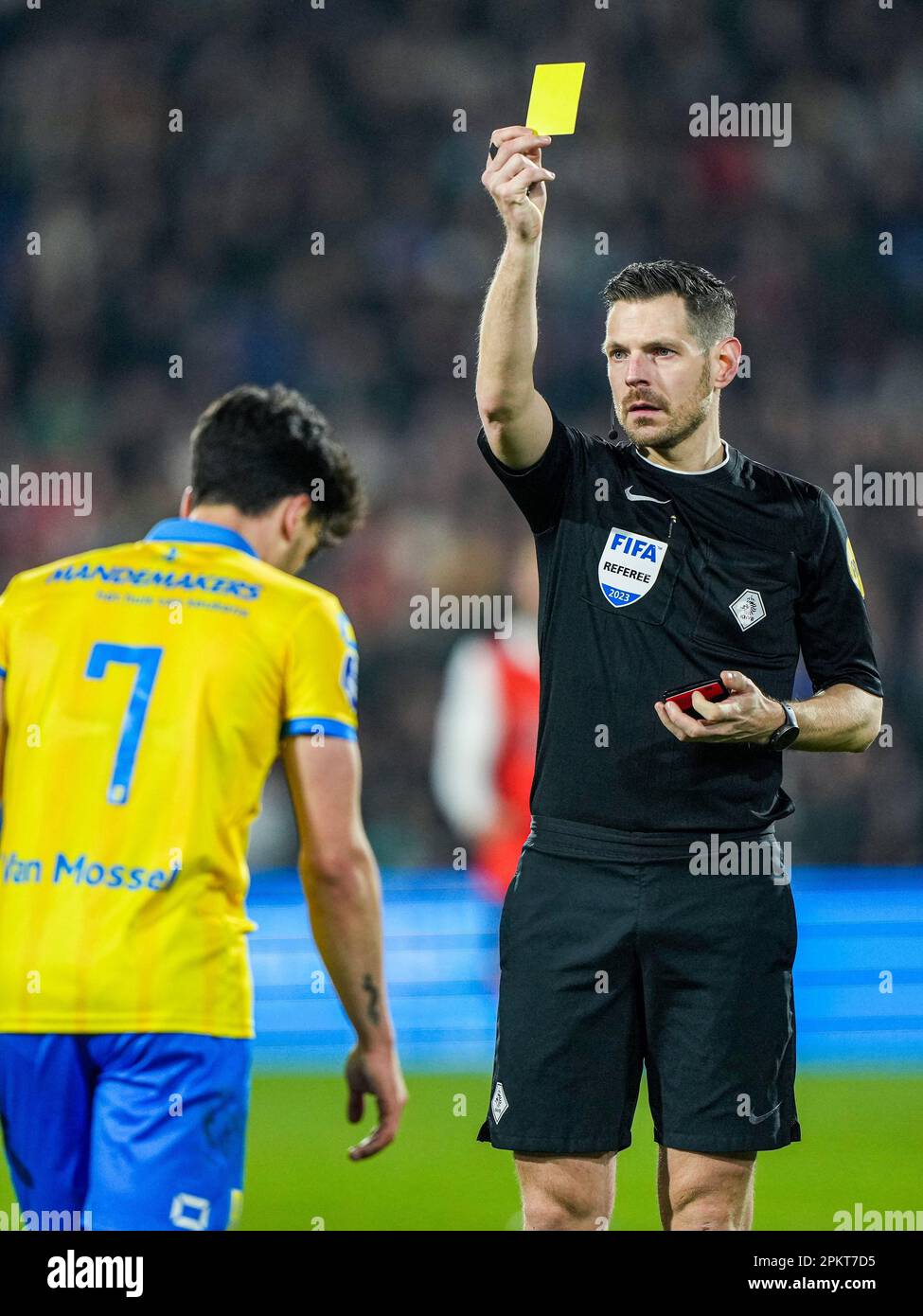 Rotterdam - Referee Jochem Kamphuis during the match between Feyenoord ...