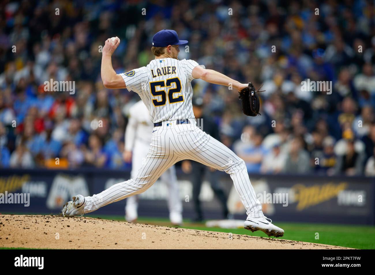 April 8, 2023: Milwaukee Brewers starting pitcher Eric Lauer (52 ...