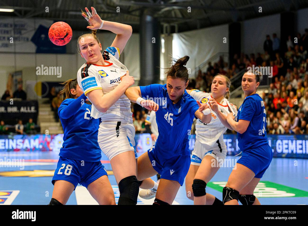 Hamm, Germany. 09th Apr, 2023. Handball, women: World Cup qualification ...