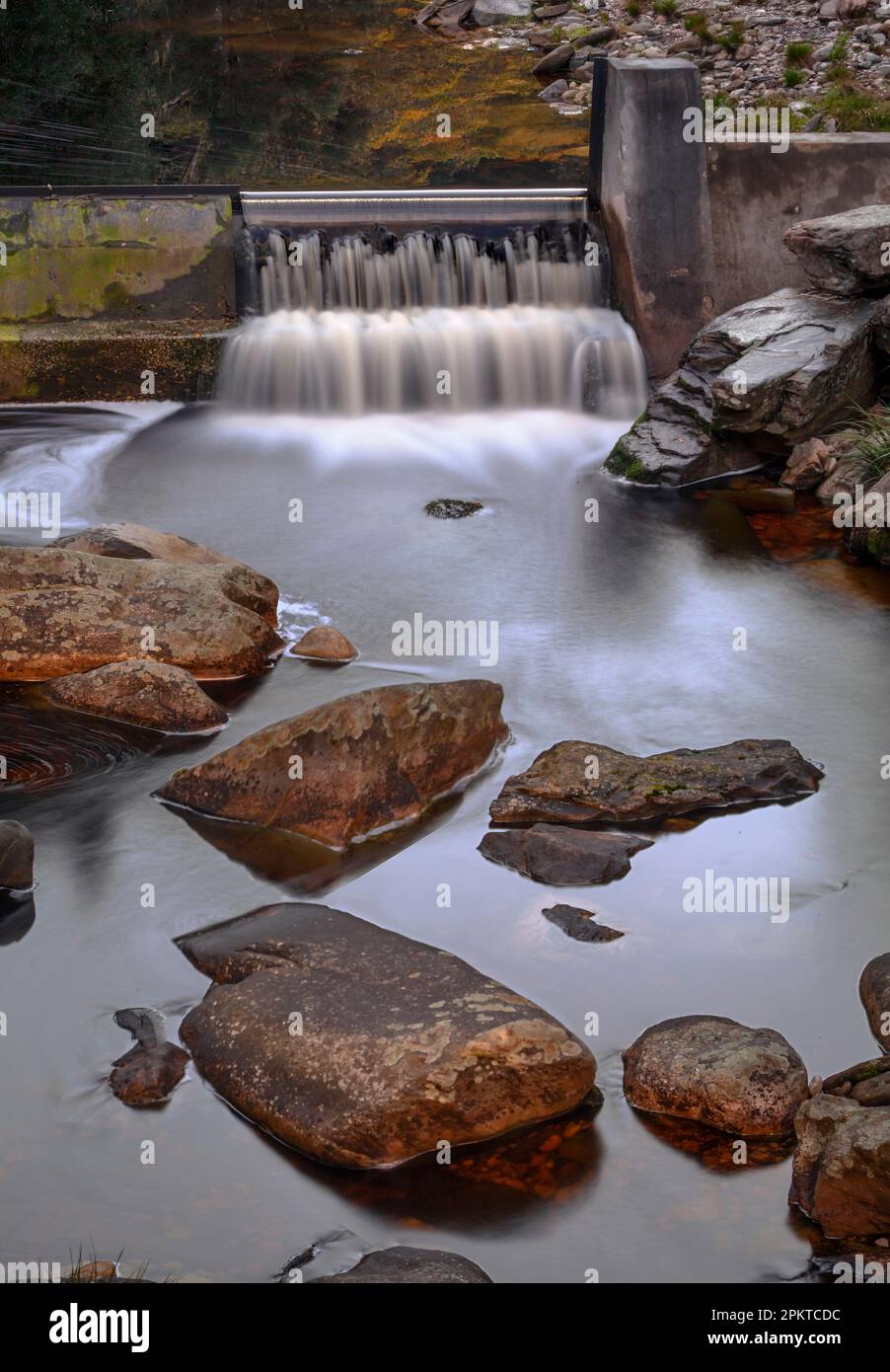 Small weir hi-res stock photography and images - Alamy