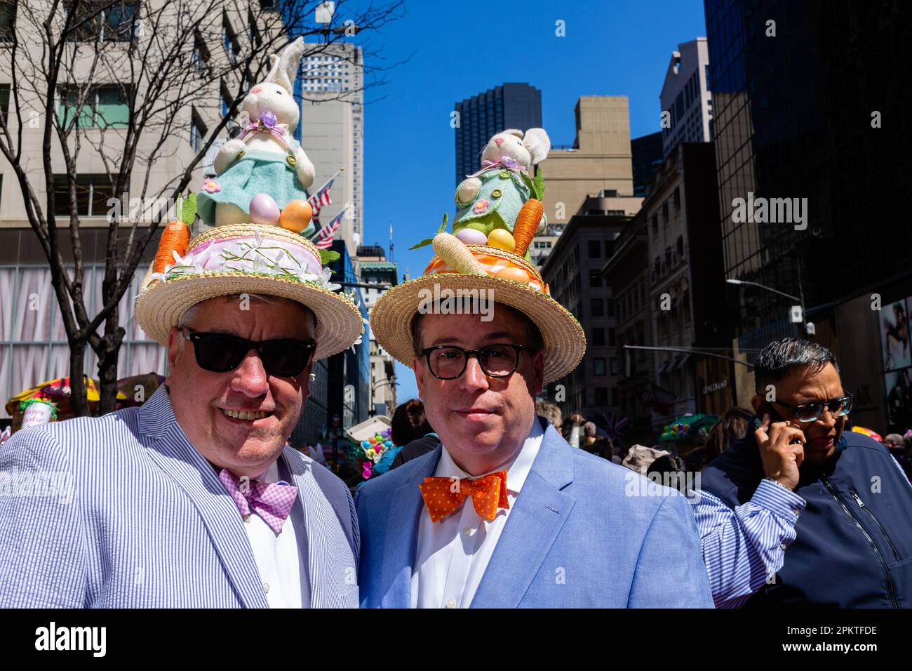 New York, NY, USA. 9th Apr, 2023. Manhattan's Fifth Avenue fills with ...