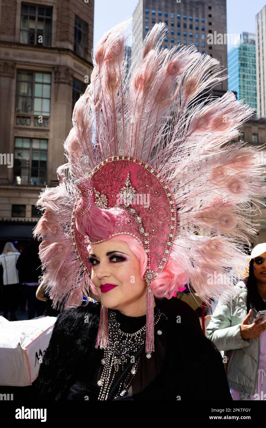 New York, NY, USA. 9th Apr, 2023. Manhattan's Fifth Avenue fills with ...