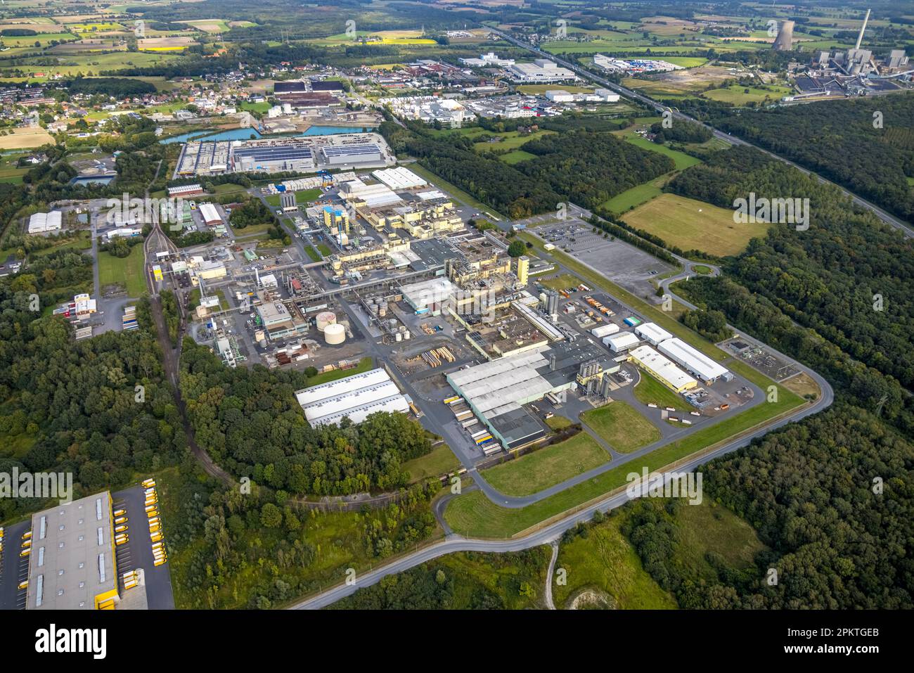 Aerial view, construction site Distribution Park between Trianelstraße ...