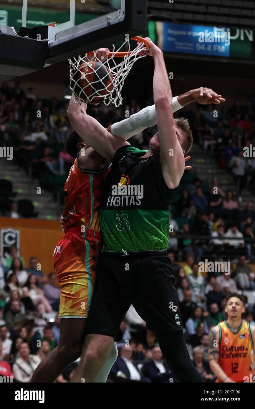 David simon basketball hi-res stock photography and images - Alamy