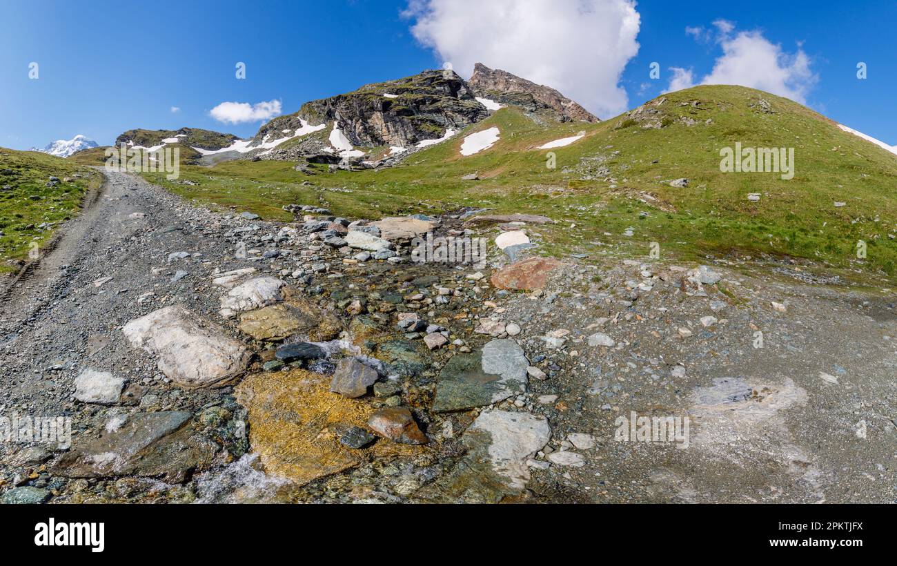 Panoramic mountain view of walking country on the Matterhorn Trail at ...