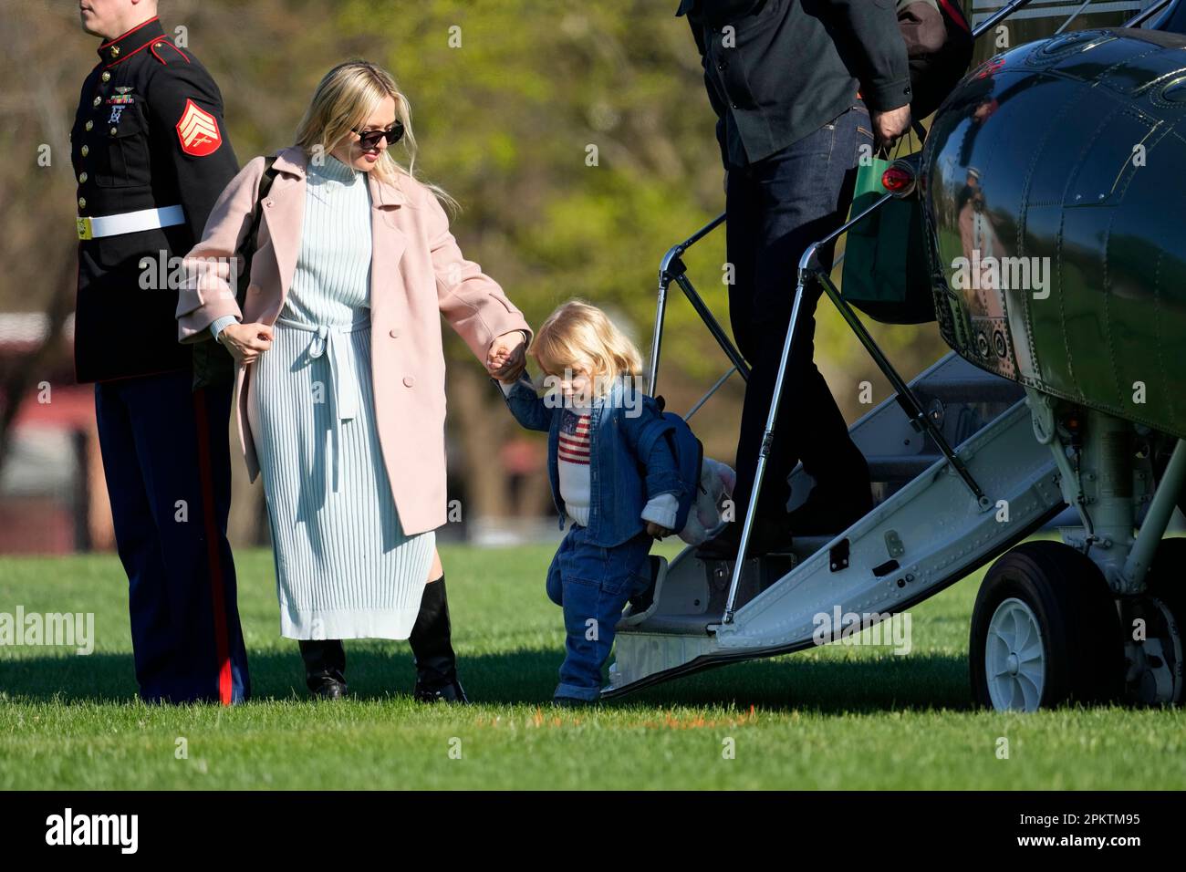 Melissa Cohen helps her son Beau Biden, President Joe Biden's grandson ...