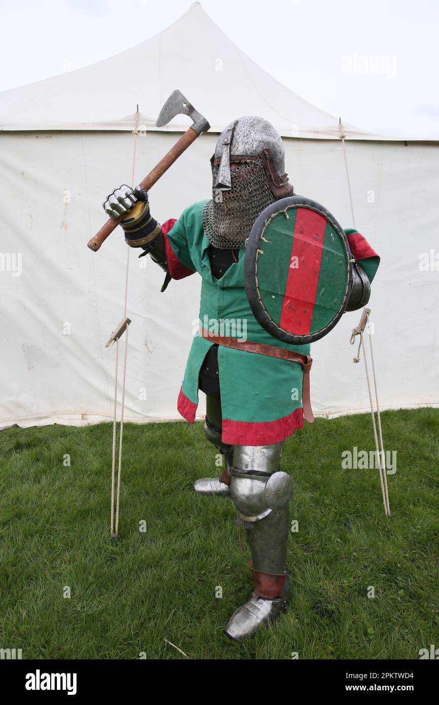 Castleton, UK. 9th April 2023. Buhurt, a medieval combat sport is ...