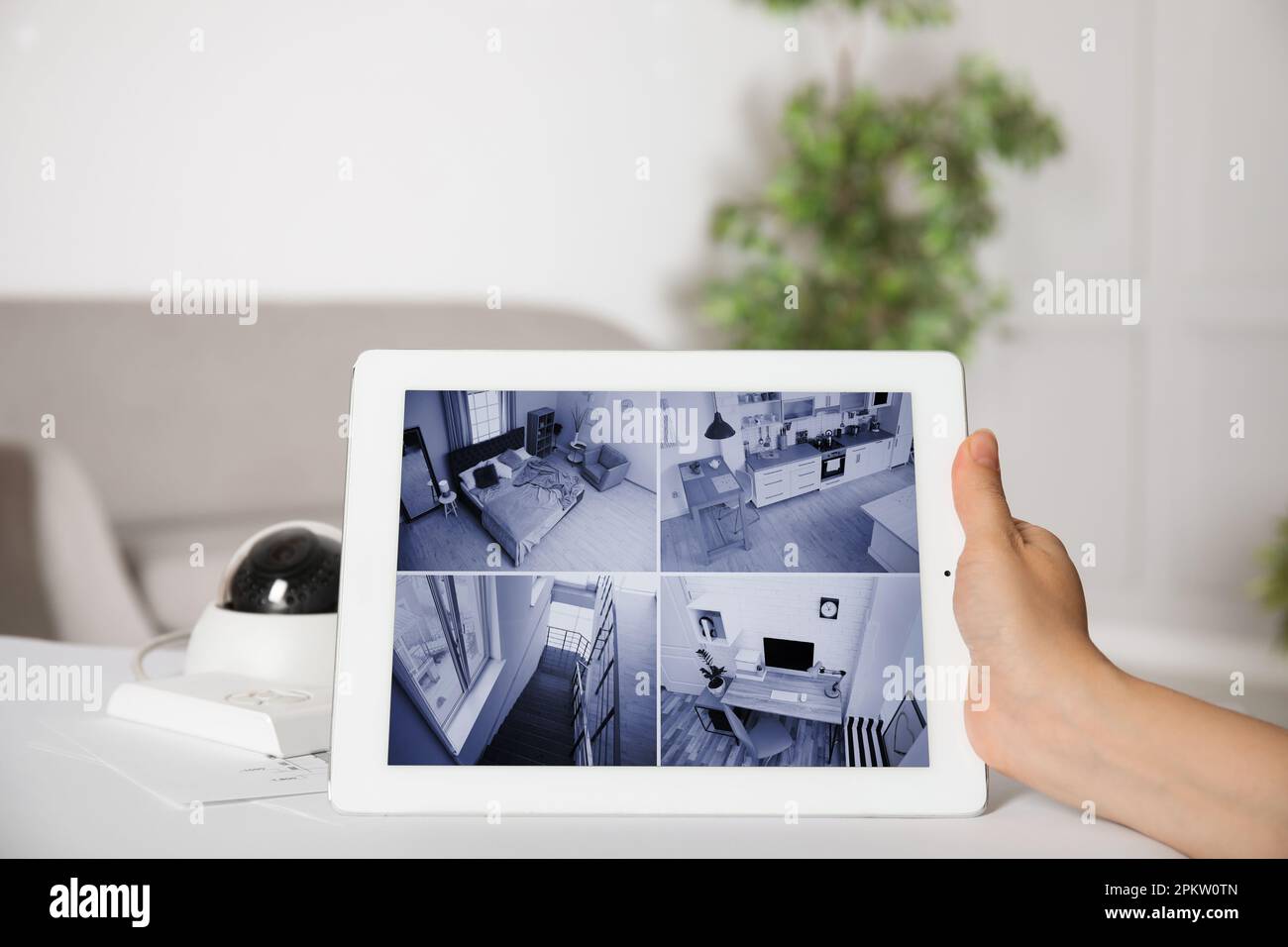 Cctv security camera screen hi-res stock photography and images - Alamy