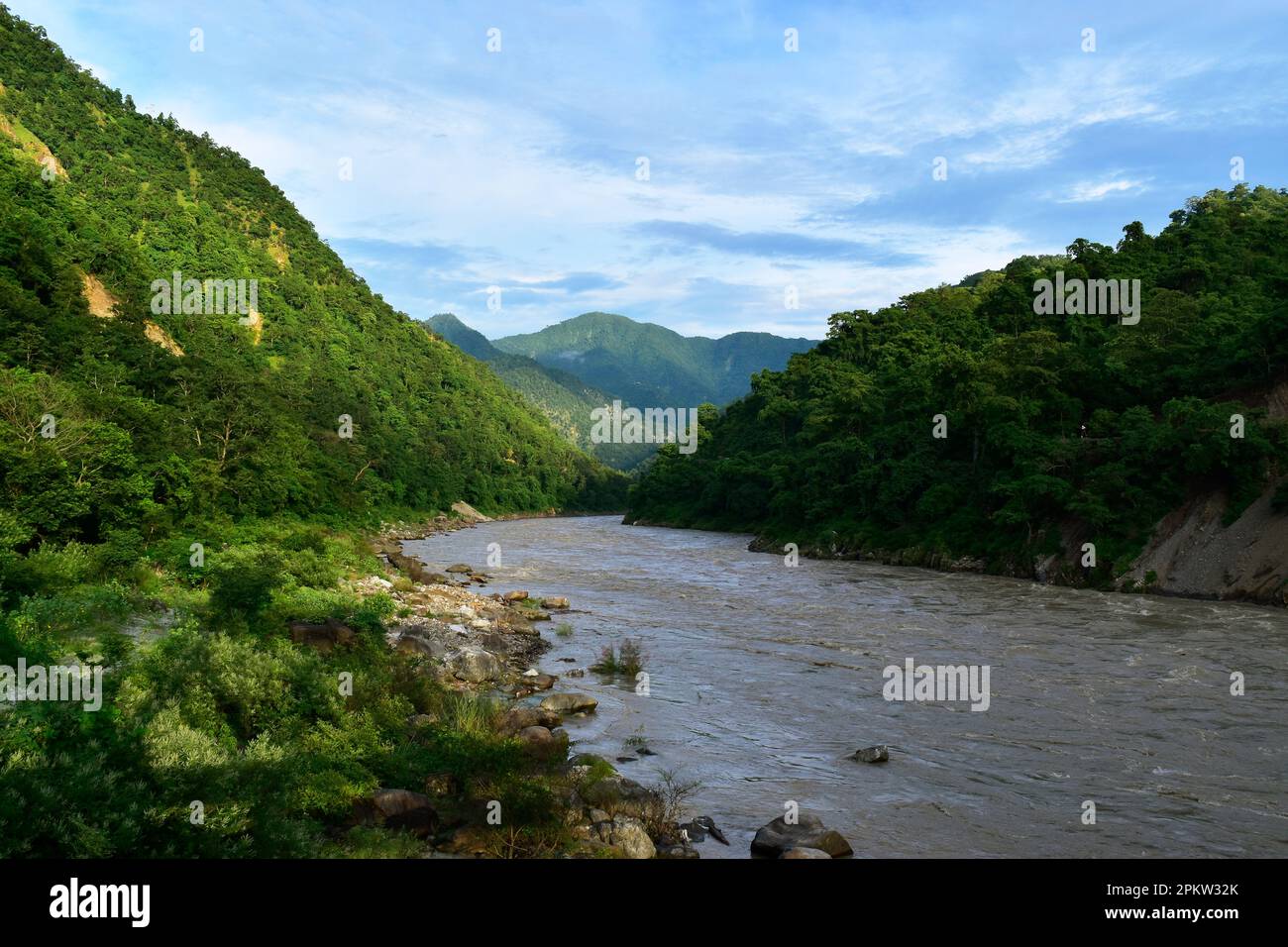 Hills of uttrakhand hi-res stock photography and images - Alamy