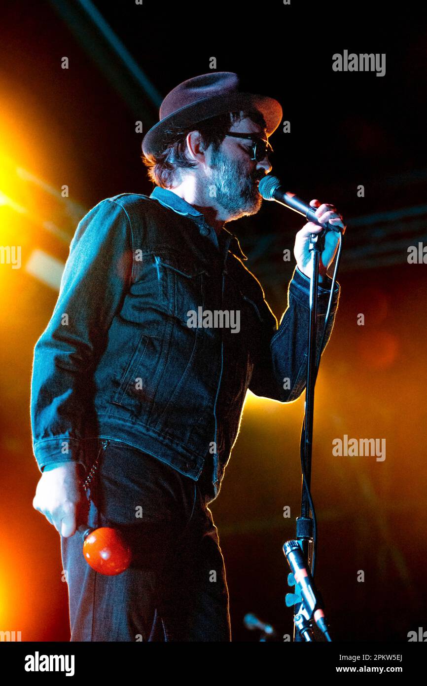 Eels band member hi-res stock photography and images - Alamy