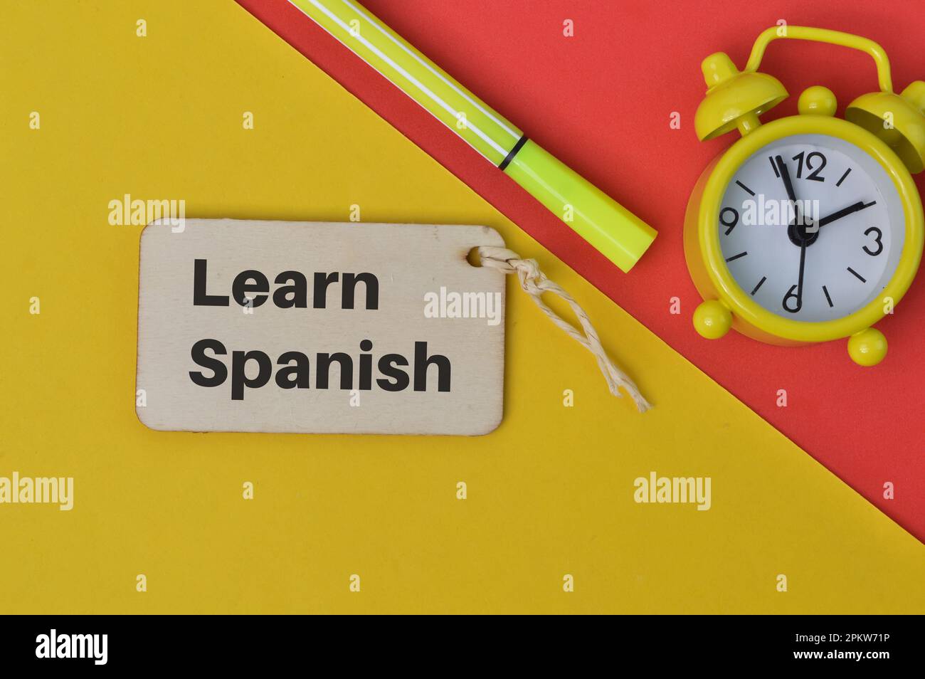We speak spanish sign hi-res stock photography and images - Alamy