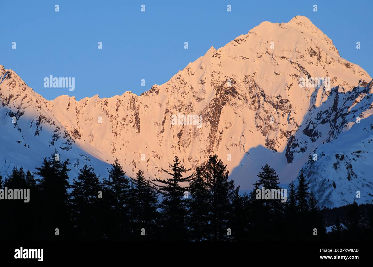 Snow peaks background hi-res stock photography and images - Alamy