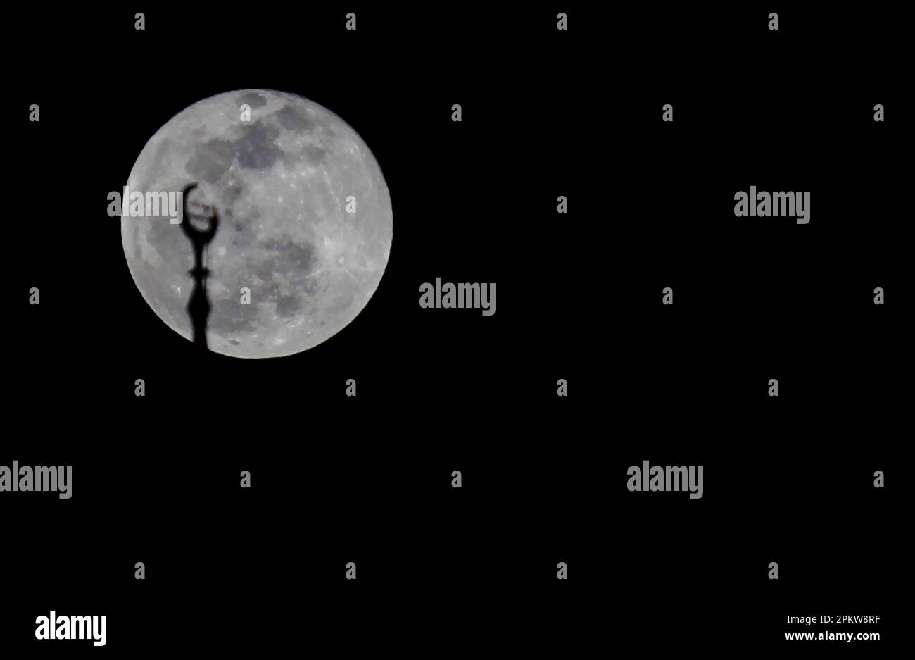 Nablus, Palestine. 10th Apr, 2023. A view of the moon in the sky of the village of Zawata, near ...