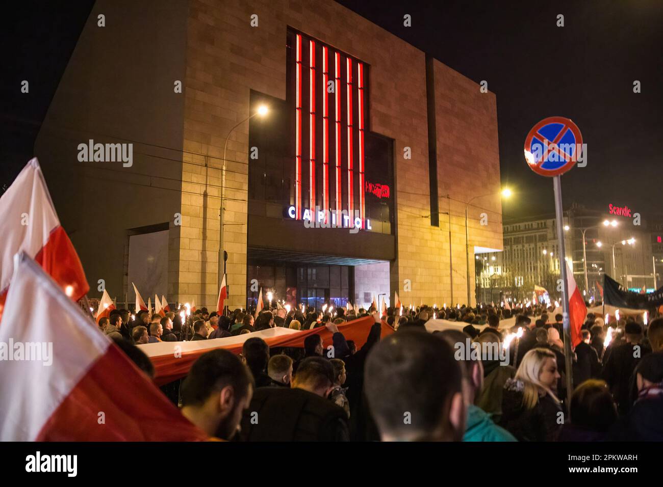 Wroclaw, Dolnoslaskie, Poland. 11th Nov, 2014. A crowd of demonstrators ...