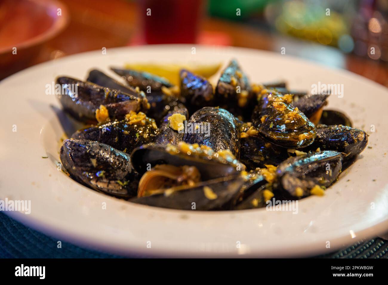 Oven Roasted Mussels With Garlic Herb Butter at Indiana Schneider blog
