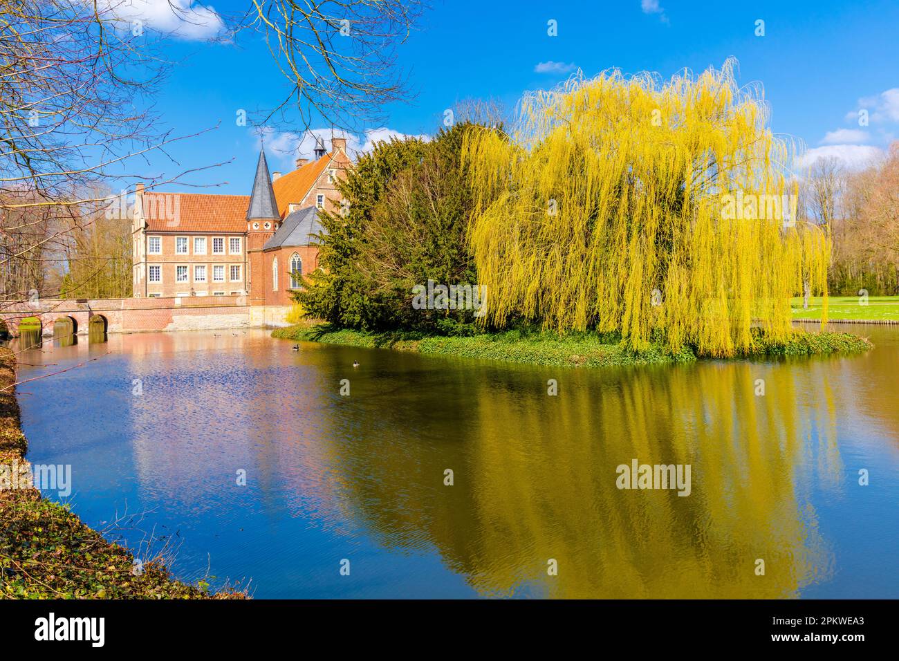 Burg Hulshoff, Munster, Castle and park, Germany Stock Photo - Alamy