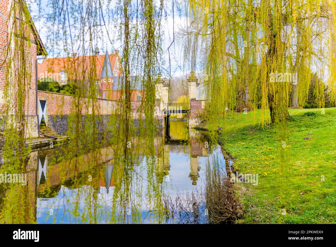 Hulshoff castle hi-res stock photography and images - Alamy