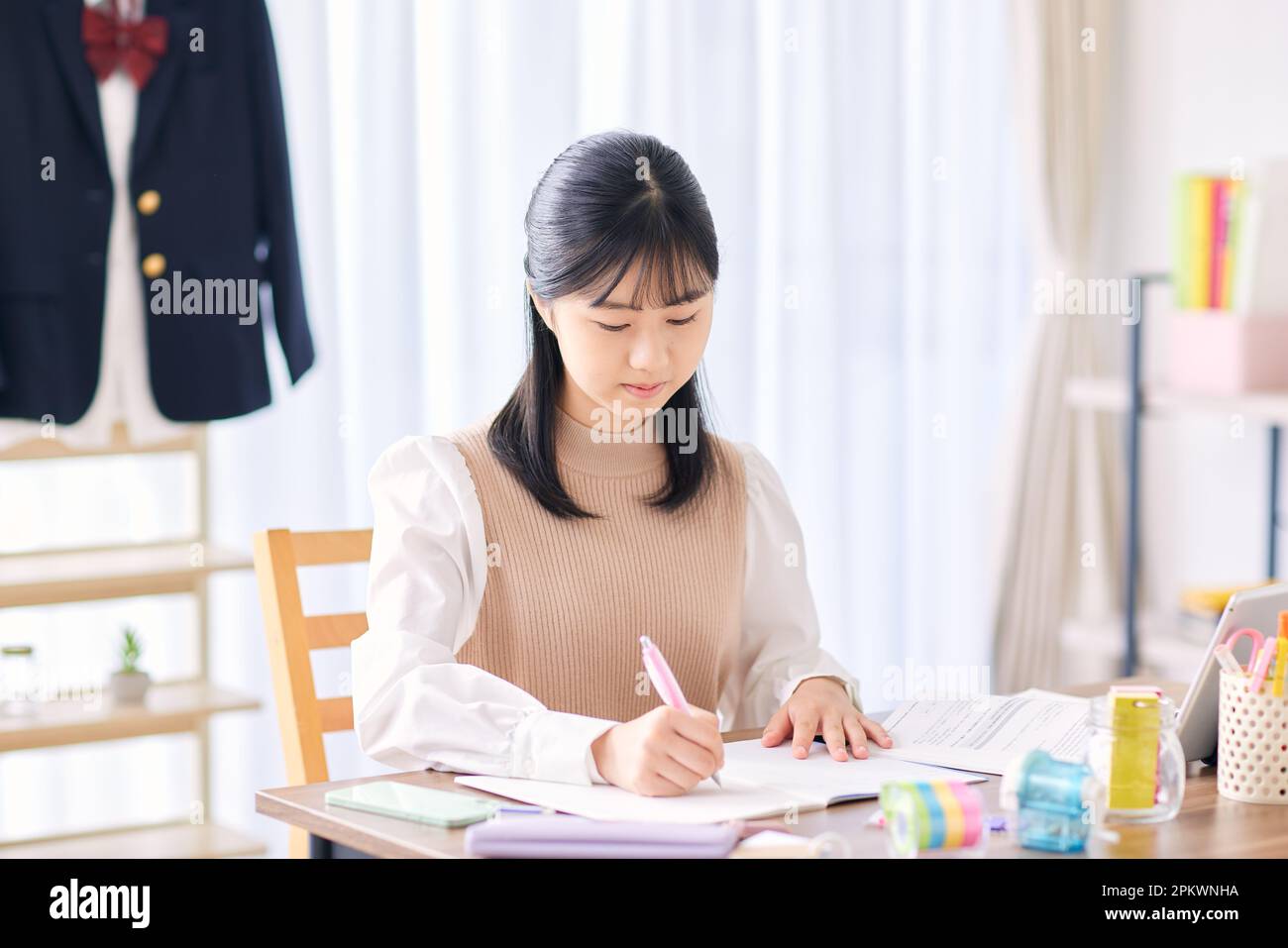 Japanese high school student studying Stock Photo - Alamy