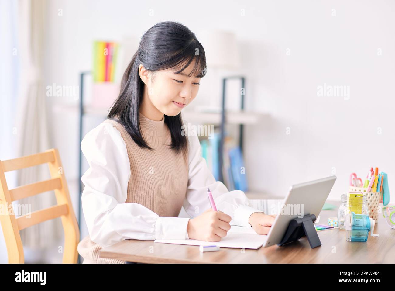 Japanese high school student studying Stock Photo - Alamy