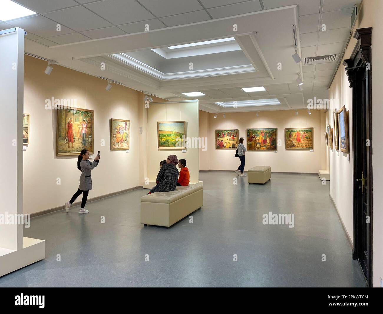 Exhibition, display, galley, room view of the famous avant-garde ...