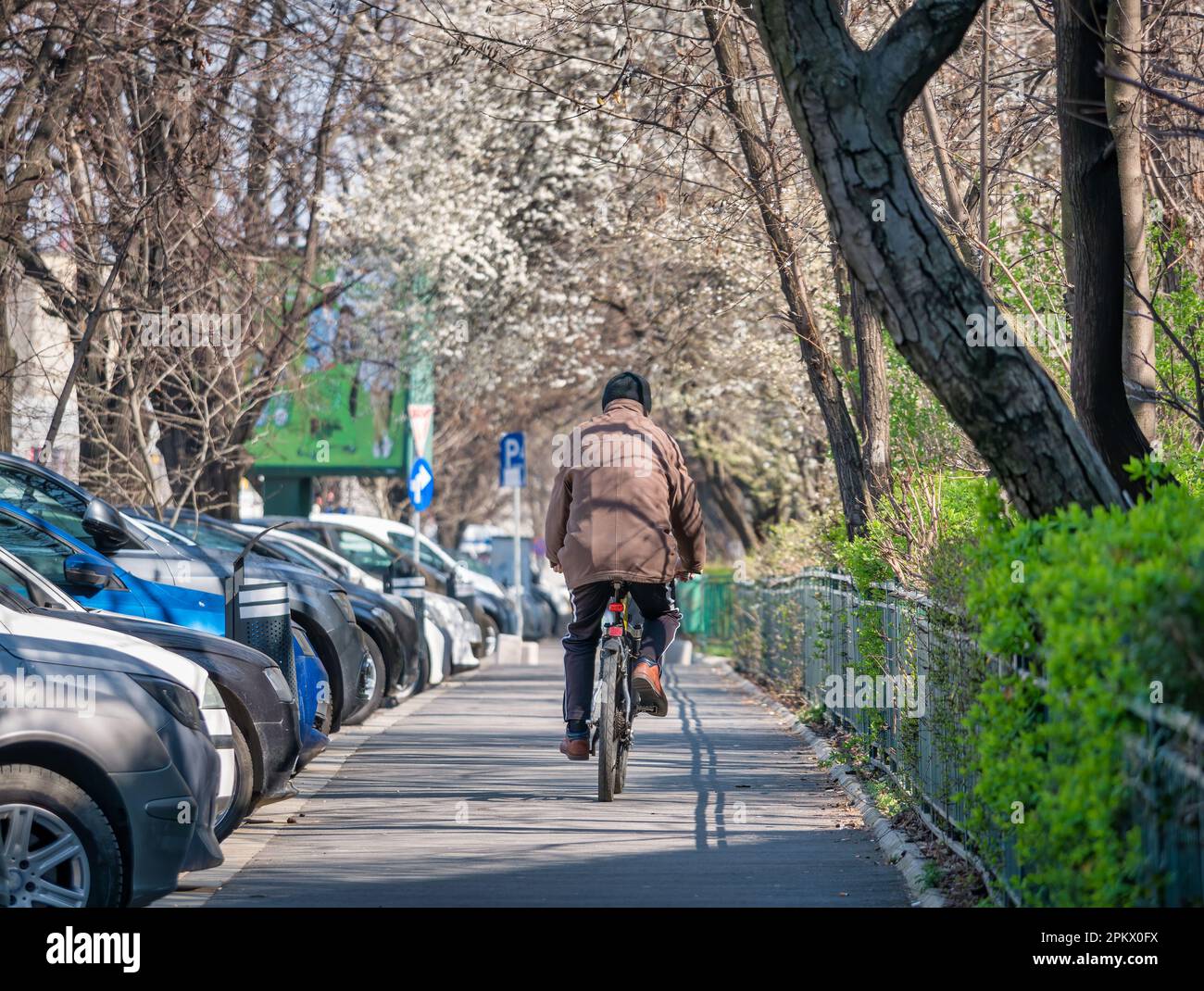 Commuter bucharest bike hi-res stock photography and images - Alamy
