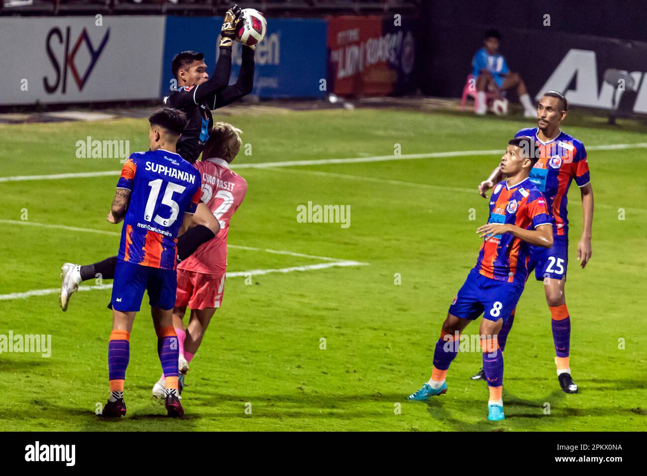 Football action during Thai league match at PAT stadium, Klong Toey ...