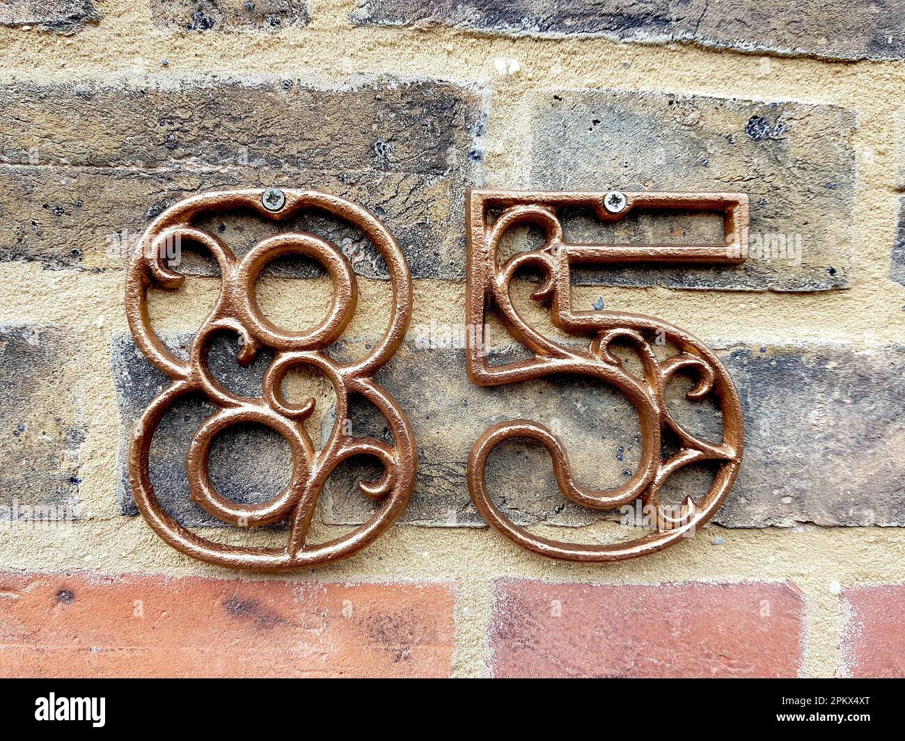 Bronze house number hi-res stock photography and images - Alamy