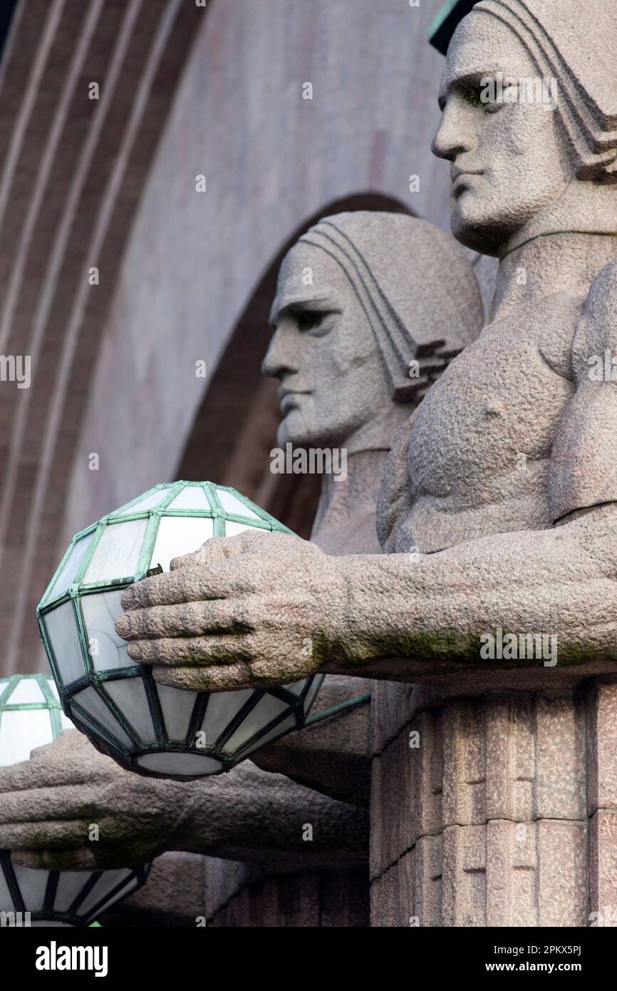 Finland, Helsinki, main railway station, gothic statues of mythical ...