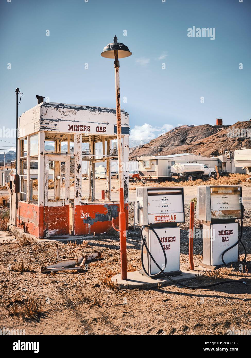 Abandoned gas station in disrepair in old mining town Stock Photo - Alamy