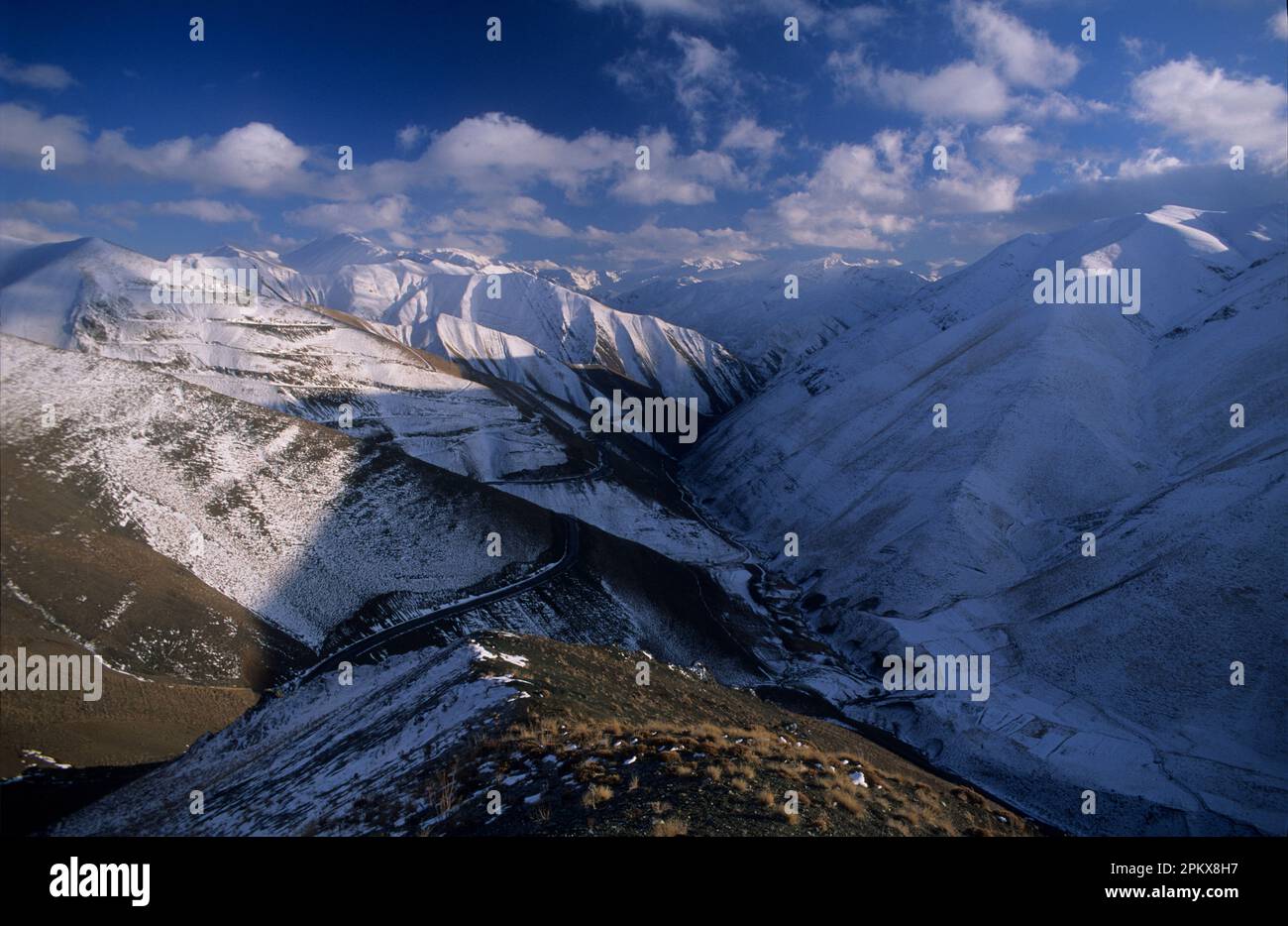 Iran mountains hi-res stock photography and images - Alamy