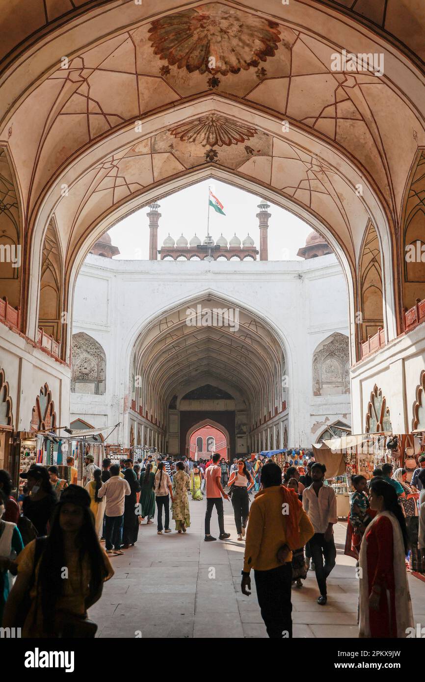 People shop inside the Chhatta Chowk Bazaar in the Red Fort, Delhi ...