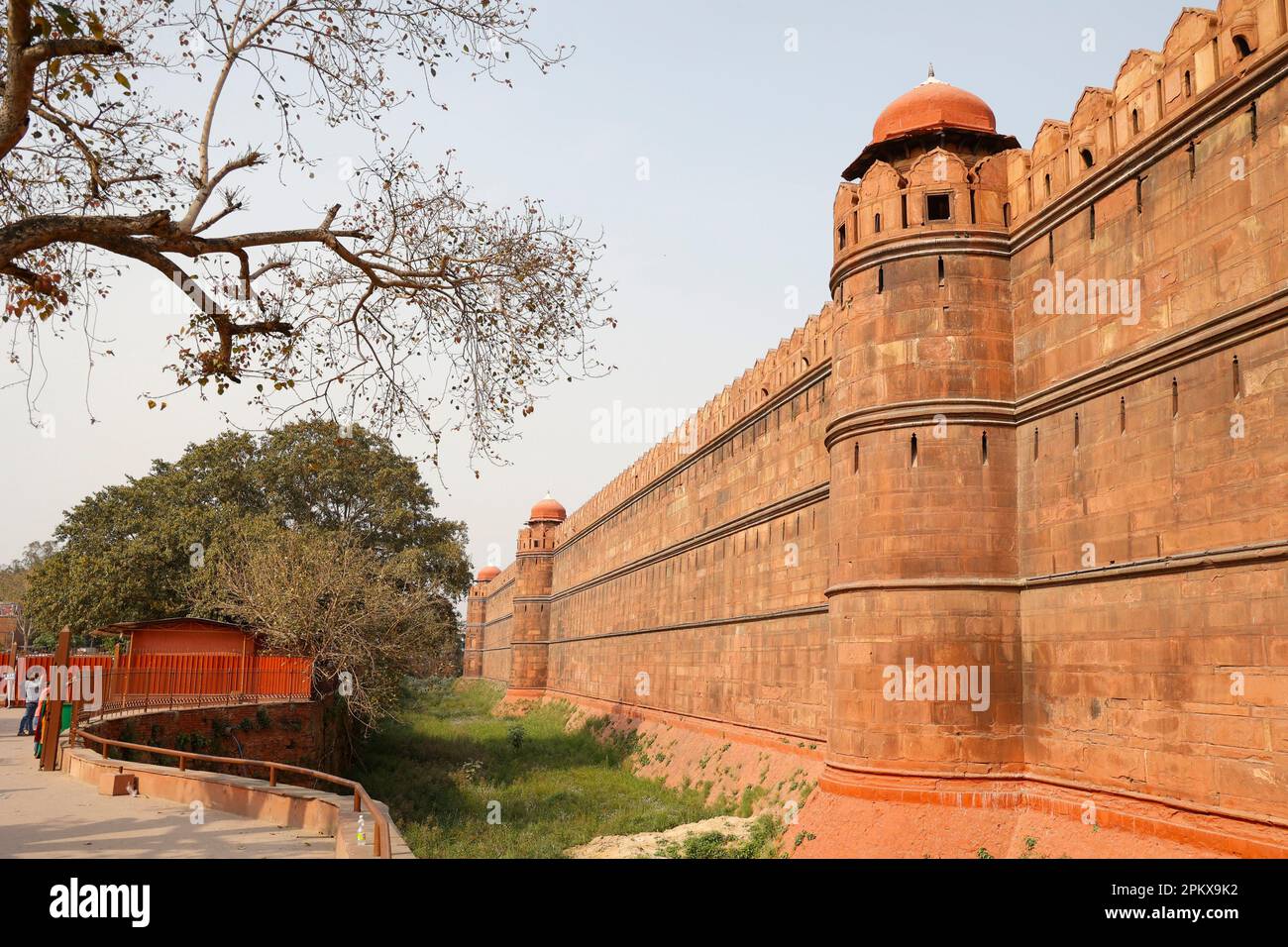 Moat and outside wall of the Red Fort, UNESCO World Heritage Site,Delhi ...