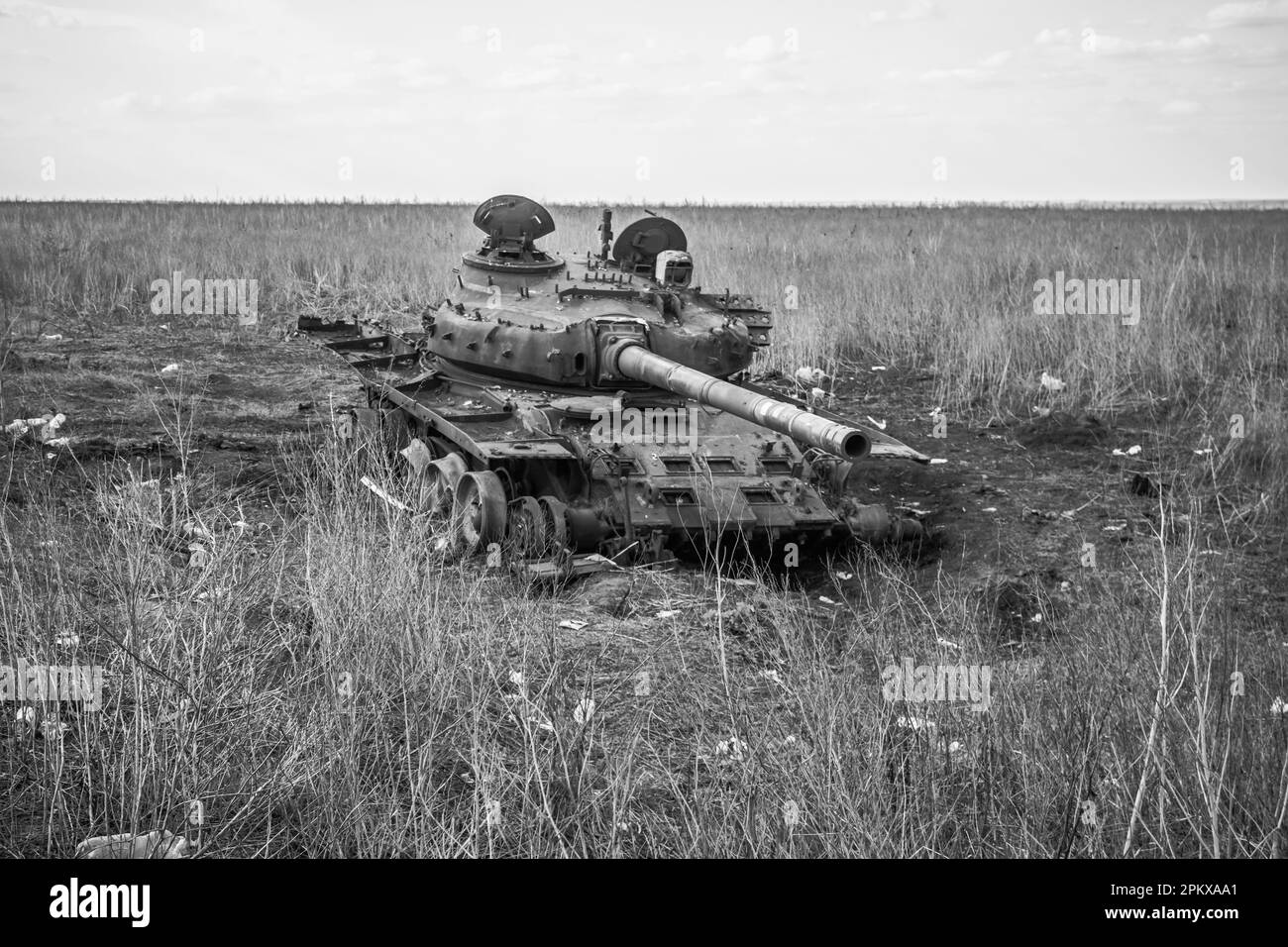 Russian tank destroyed in the Battle of Izyum, The Russian army has ...