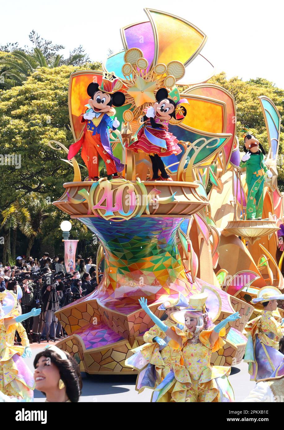 Urayasu, Japan. 10th Apr, 2023. Disney characters Mickey and Minnie ...