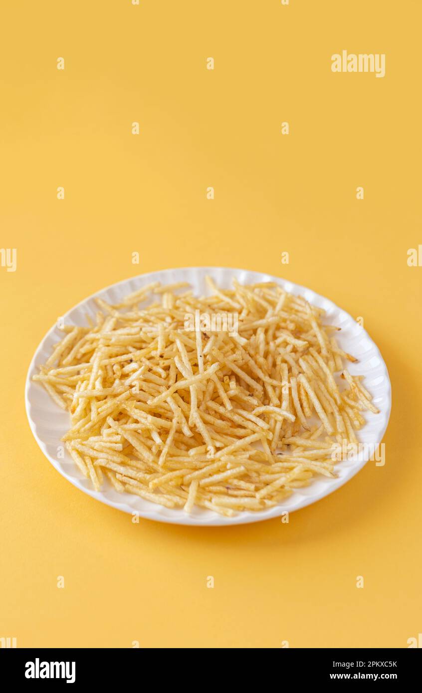 Potato straw in bowl hi-res stock photography and images - Alamy
