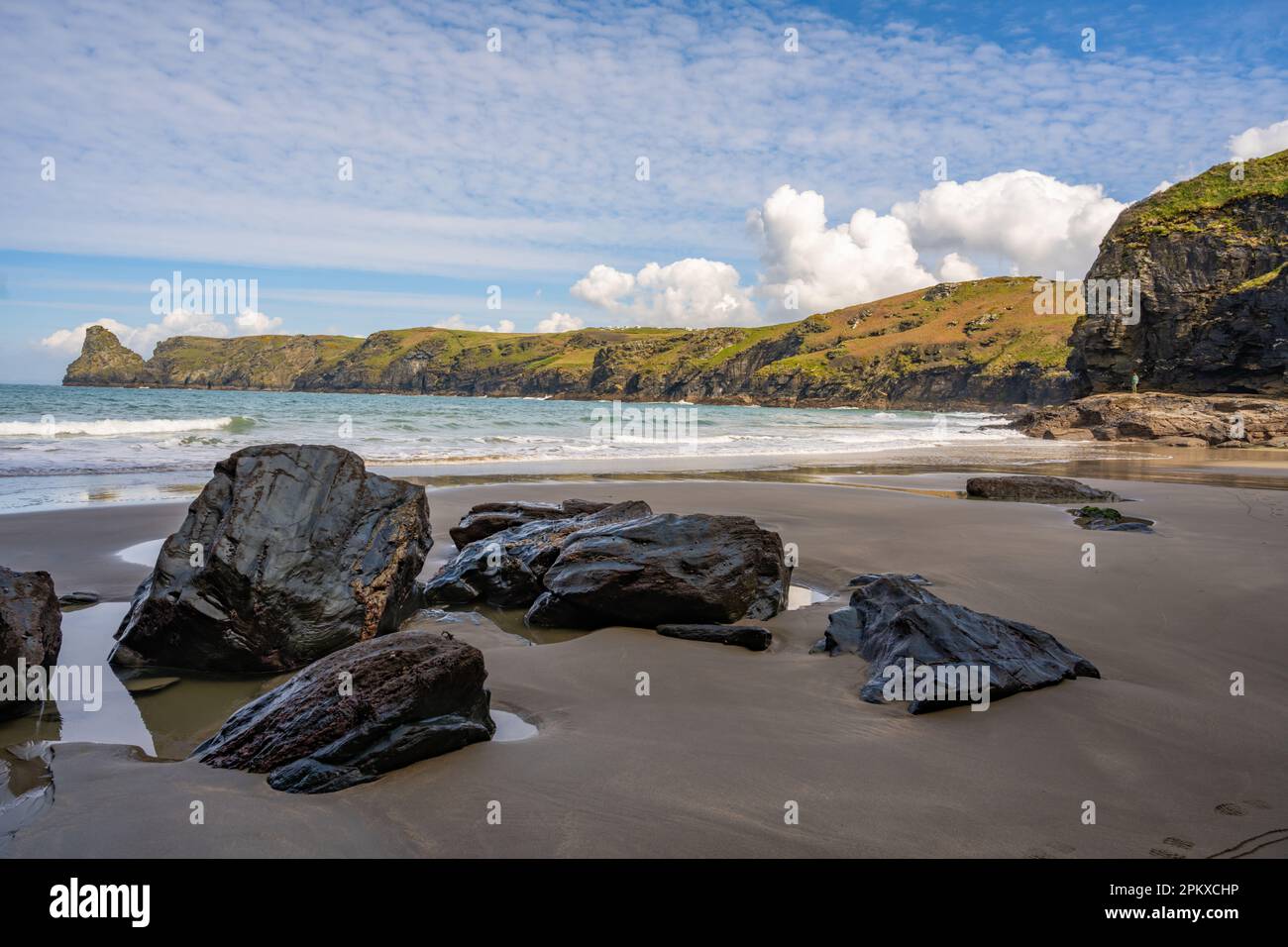 On the beach in Bossiney Haven on the North Cornwall coast between ...
