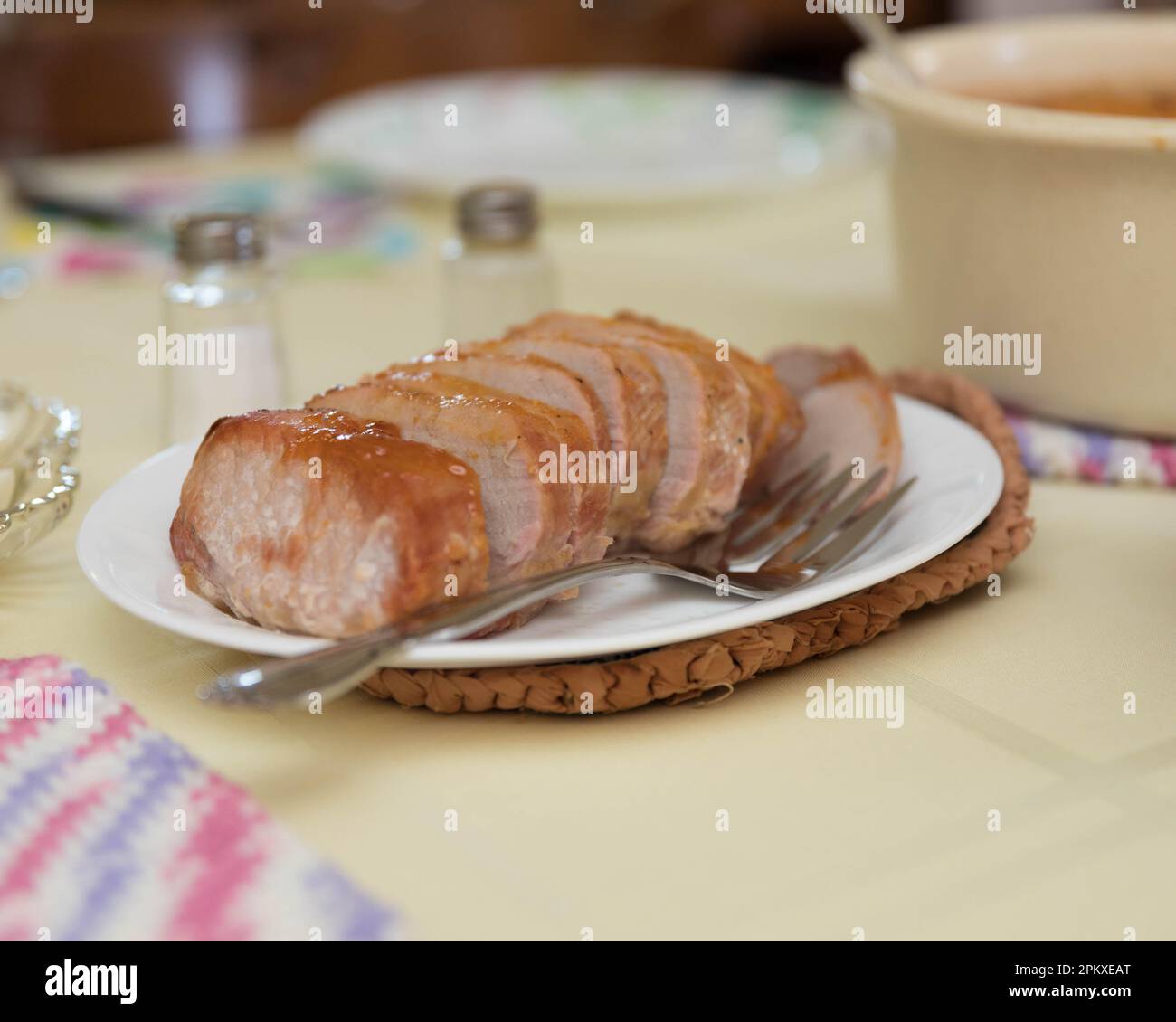 Sunday roasted pork tenderloin hi-res stock photography and images - Alamy