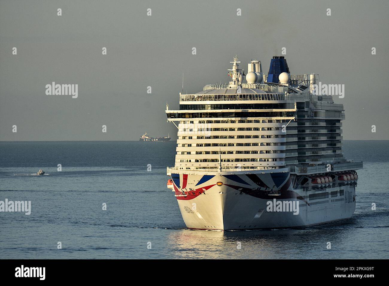 Marseille, France. 10th Apr, 2023. The liner Arvia cruise ship arrives ...