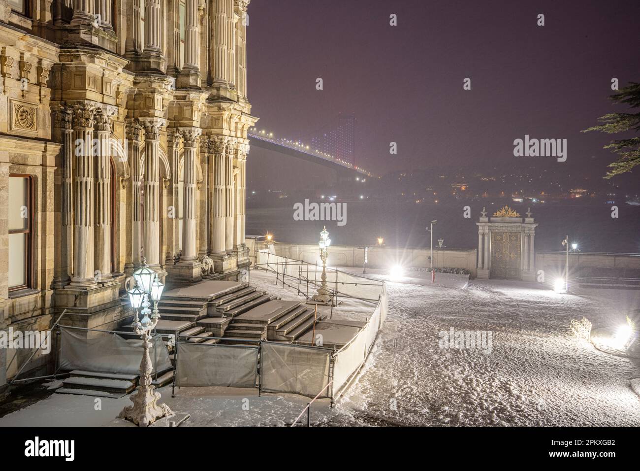 The Beylerbeyi Palace (Turkish: Beylerbeyi Sarayı), Beylerbeyi meaning ...