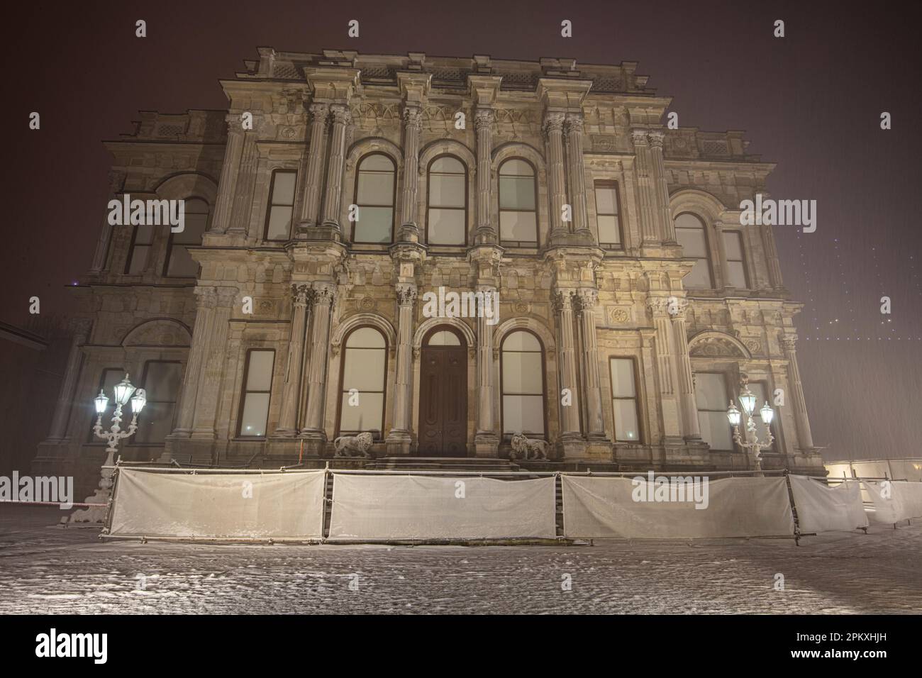 The Beylerbeyi Palace (Turkish: Beylerbeyi Sarayı), Beylerbeyi meaning ...