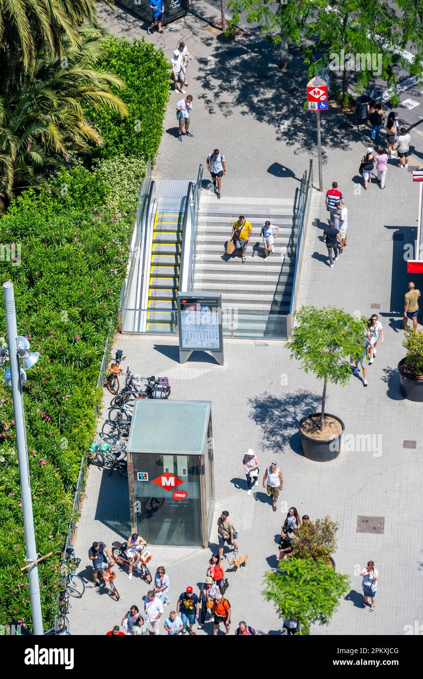 Entrance basilica sagrada familia hi-res stock photography and images ...