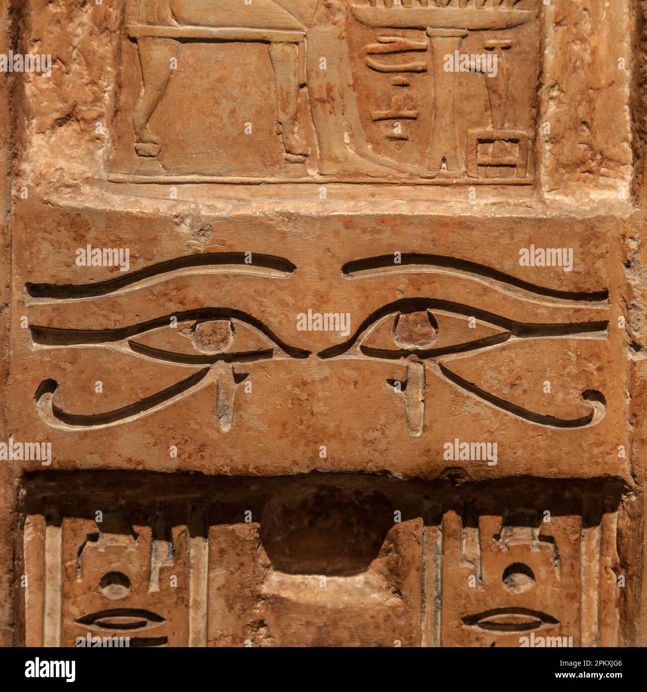 Detail of an original Egyptian hieroglyphic - limestone Stock Photo - Alamy