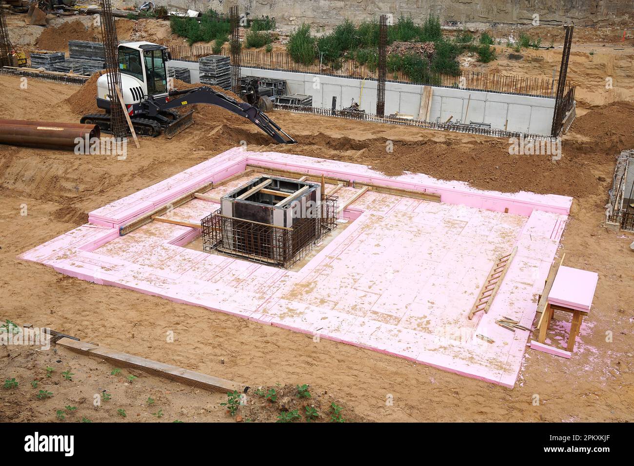 foundation pit at a building or construction site Stock Photo - Alamy