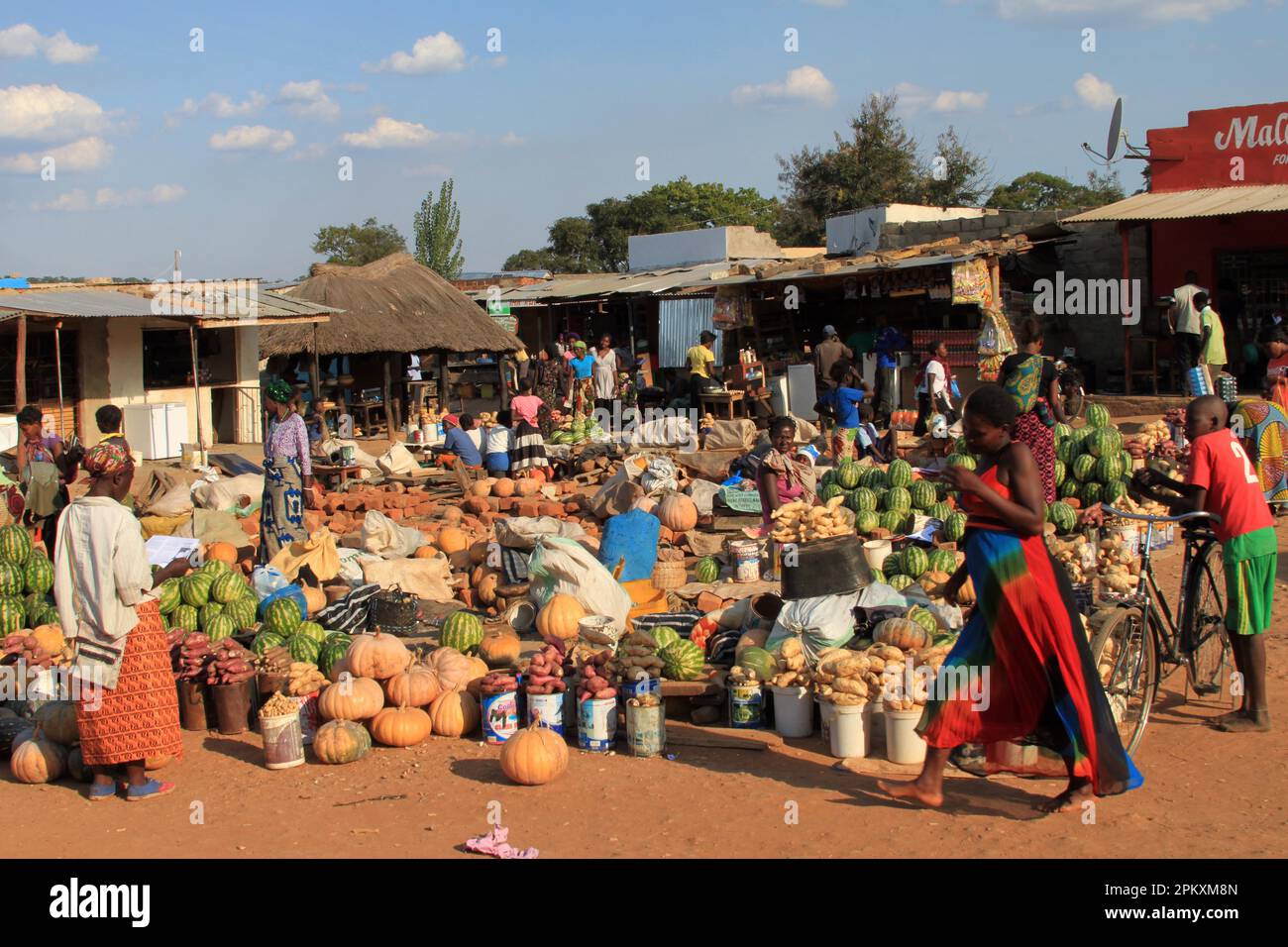 Market, Nalusange, near Kafue National Park, Zambia Stock Photo - Alamy
