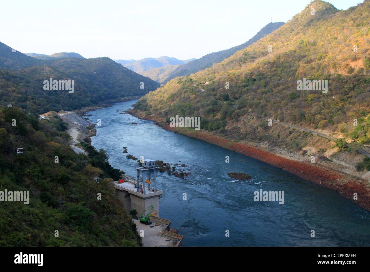 Kariba Dam, Zambezi, Lake Kariba, Zambia Stock Photo - Alamy