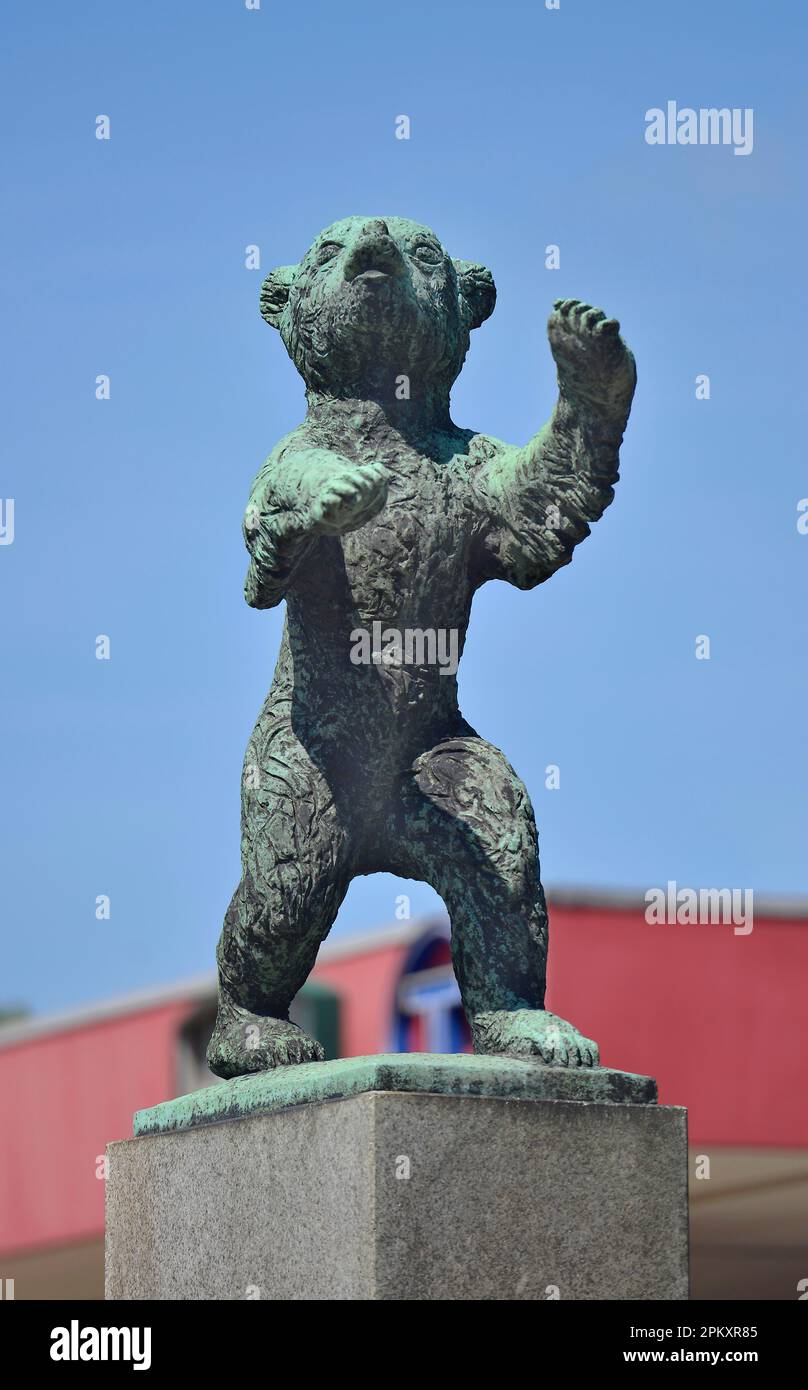 Europe germany berlin bear symbol hi-res stock photography and images ...