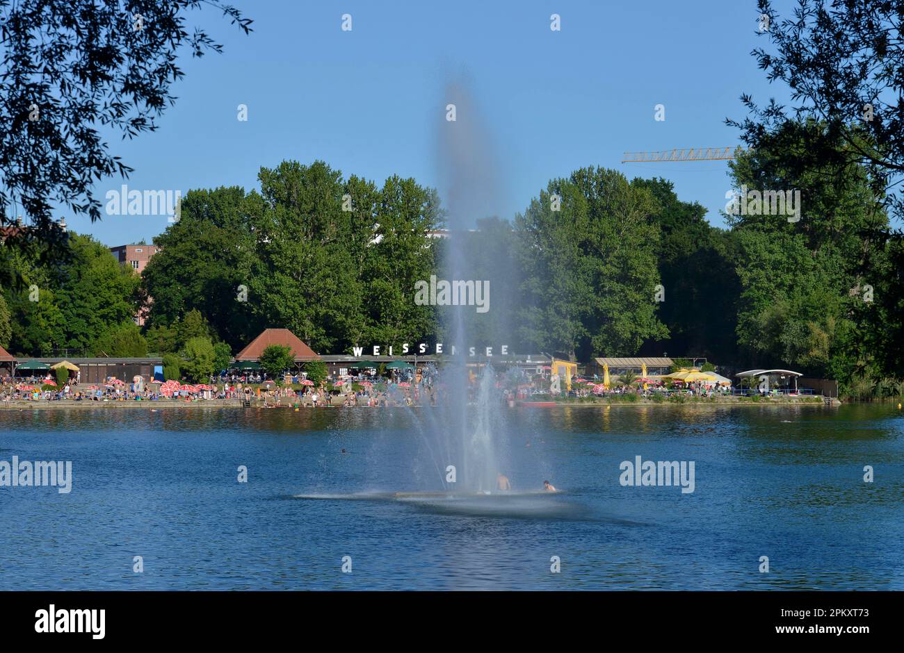 Fountain, lido, Weisser See, Weissensee, Pankow, Berlin, Germany Stock ...