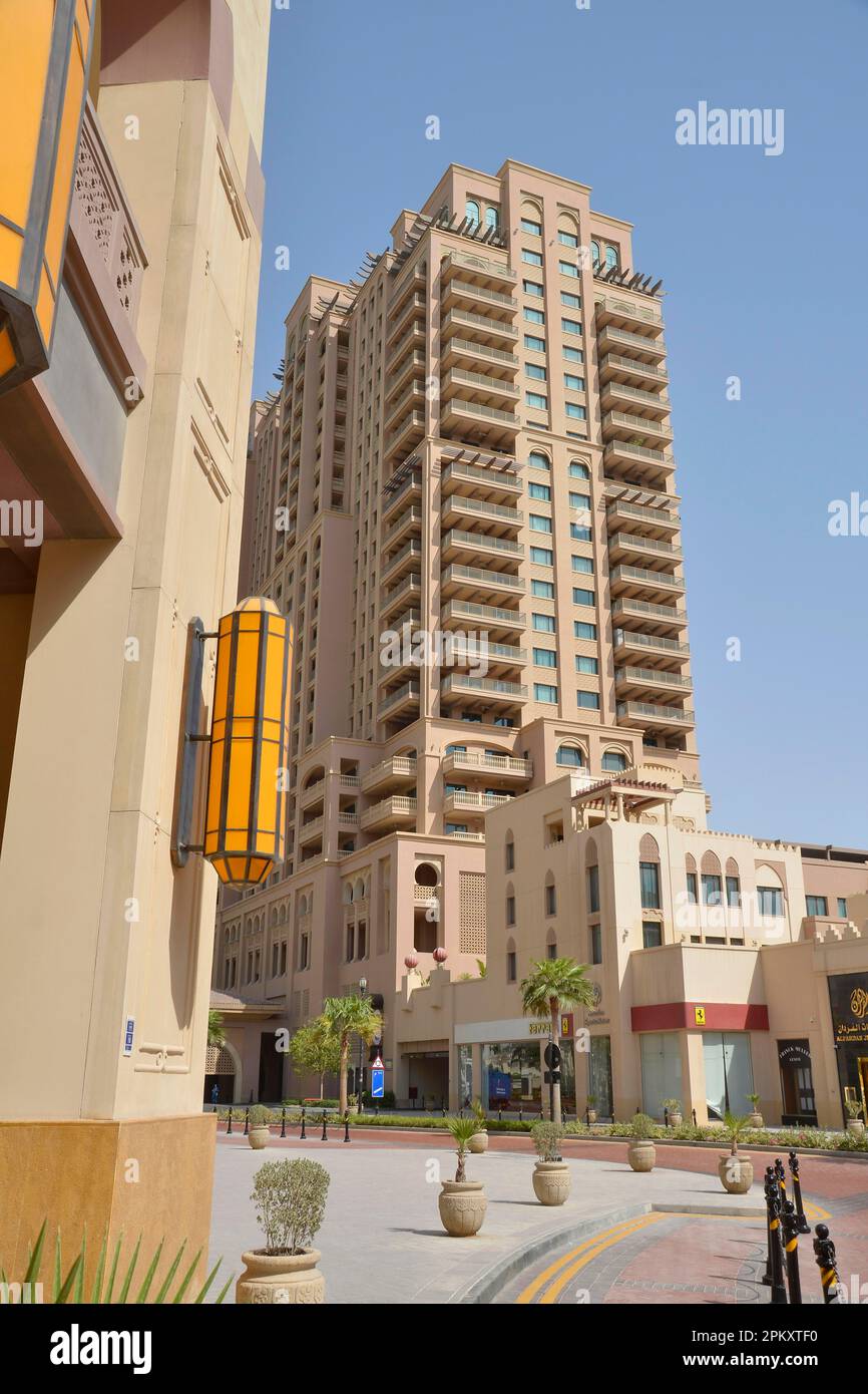 Residential building, The Pearl, Doha, Qatar Stock Photo - Alamy