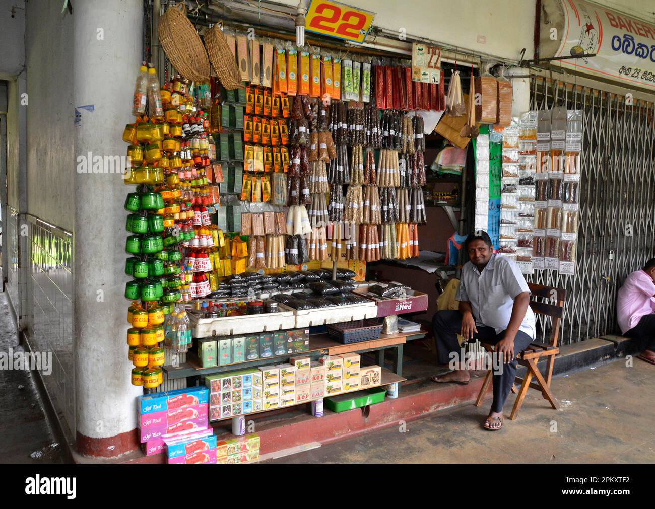 Tea, spices, weekly market market, Kandy, Sri Lanka Stock Photo - Alamy